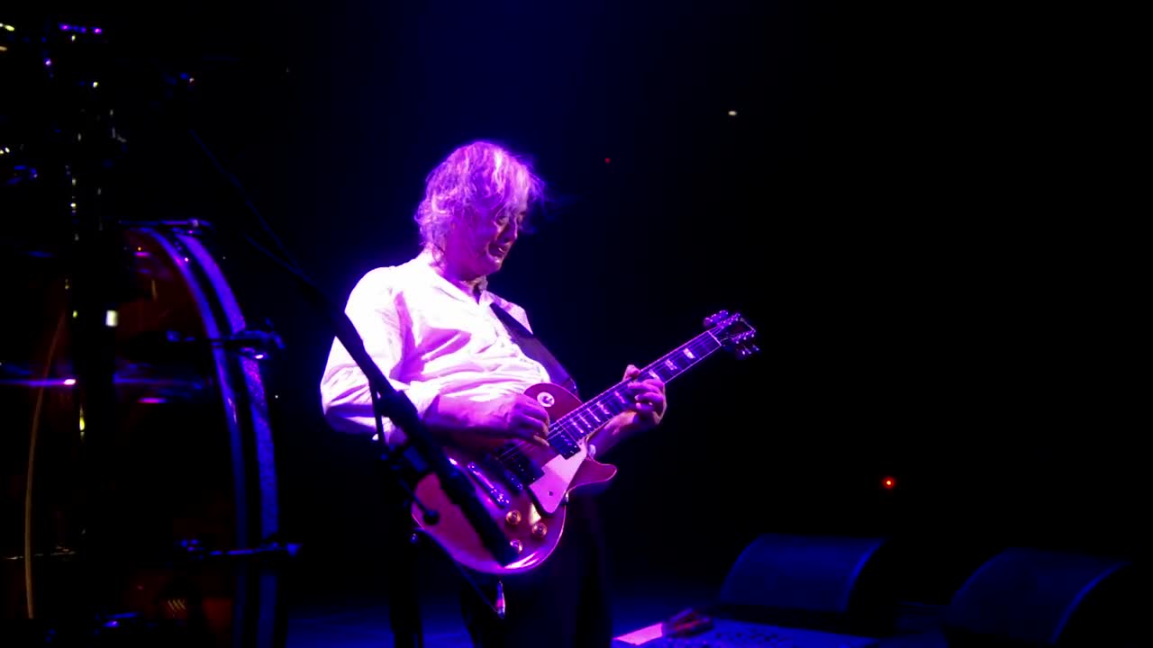 40 years of Kashmir by Led Zeppelin - Veojam