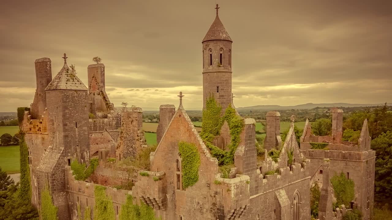 The Castle of Dromore - Traditional Irish Lullaby | Veojam video